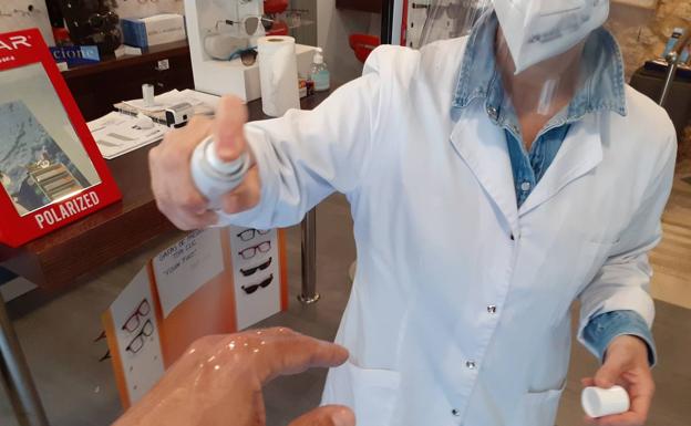 La probabilidad de contagiarse por coronavirus al tocar una superficie ...