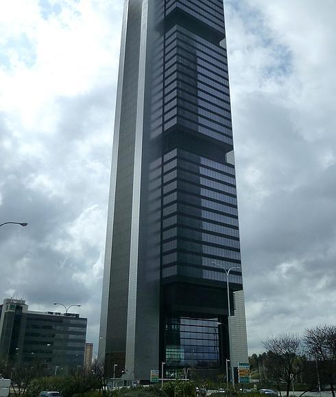 Bankia ingresa 324 millones alquilando la Torre Foster | El Norte de ...